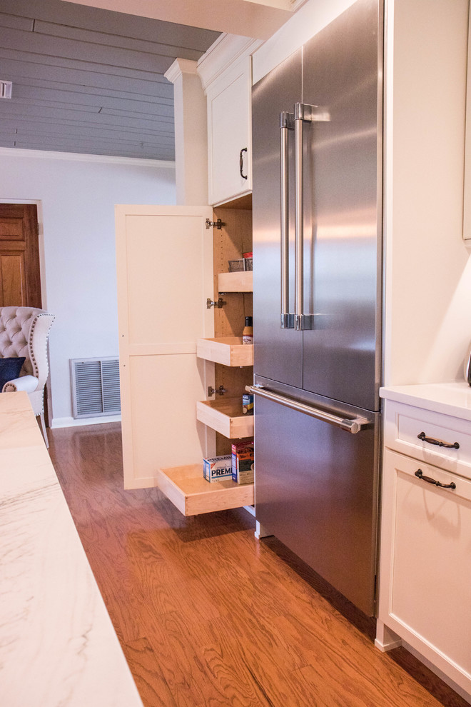 Leslye Gale's Kitchen Remodel - Farmhouse - Kitchen - Orlando - by KBF ...