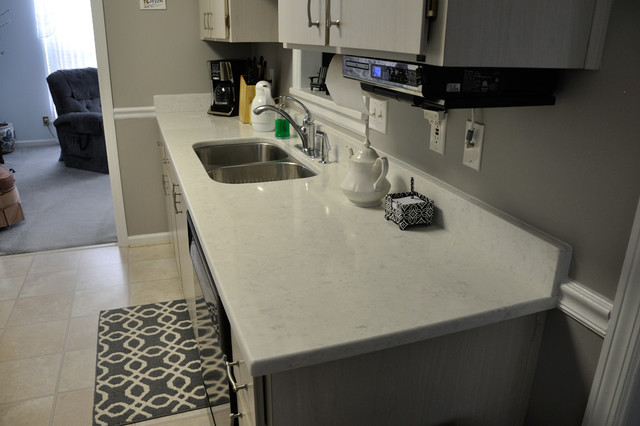 LG Viatera Cirrus Quartz Kitchen for The Mangiero Family - Klassisch ...