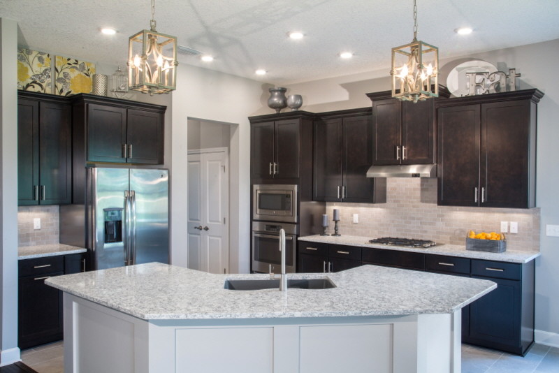 LG Viatera Quartz Countertop - Everest - Traditional - Kitchen ...