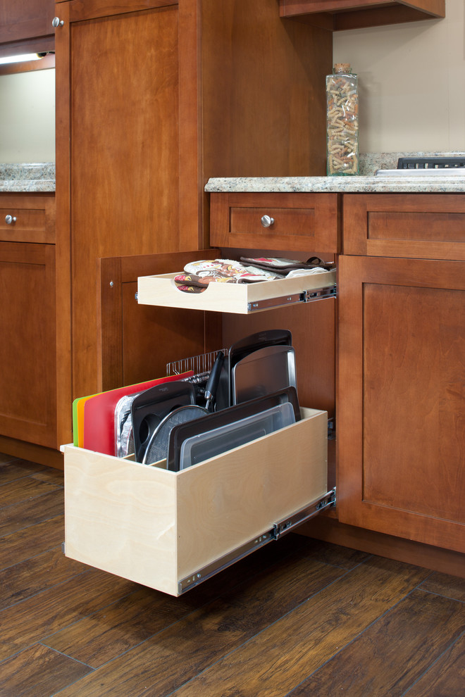 Lids, Pots, & Pans - Traditional - Kitchen - Columbus - by ShelfGenie ...