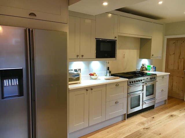 Linda Barker Shaker Pebble Matt - Mr and Mrs Keen - Traditional ...