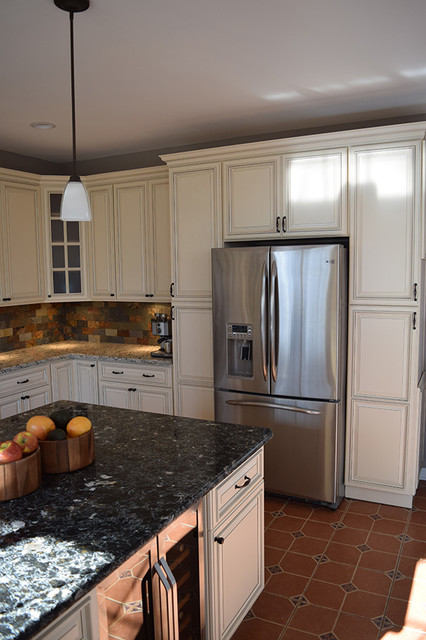 Linen Cabinets with Light Quartz Countertop and Dark Quartz Countertop ...