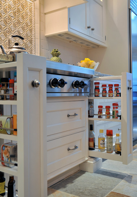 Linen Painted Kitchen with Mahogany Stained Island, Garden City, NY ...