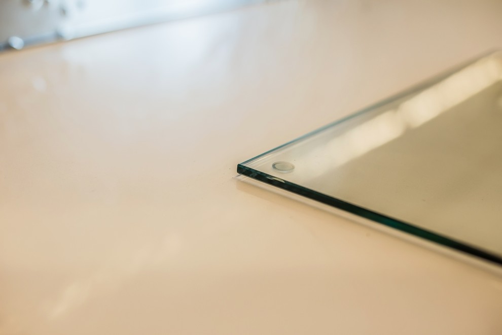 "LIQUID MIRROR" unique design kitchen splashback - Modern - Kitchen ...