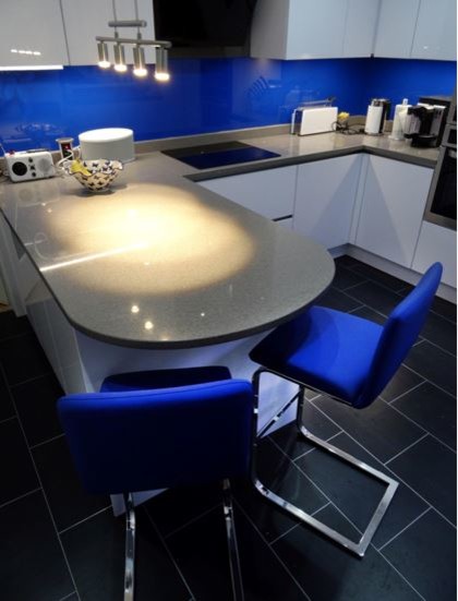 Lisa 1 Fixed Height Stools in MG58 Blue - Contemporain - Cuisine ...