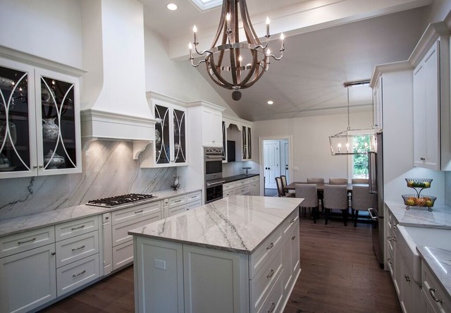 Long Cabinet Run/Buffet View - Transitional - Kitchen - Chicago - by ...