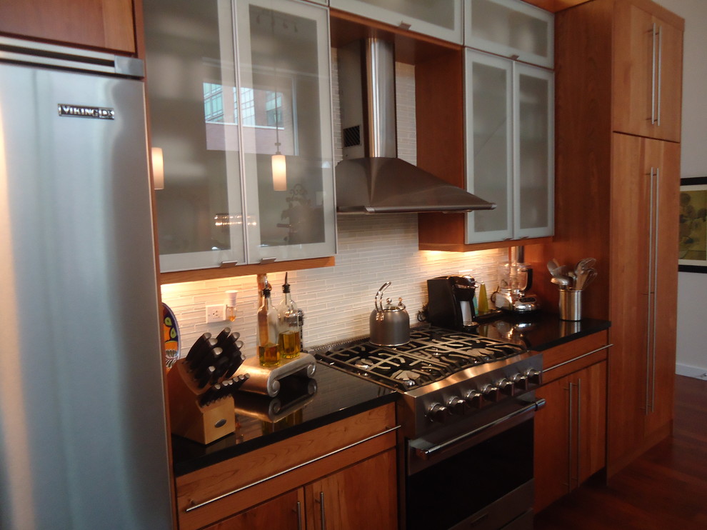 Long Island City - Traditional - Kitchen - New York - by Manhattan ...