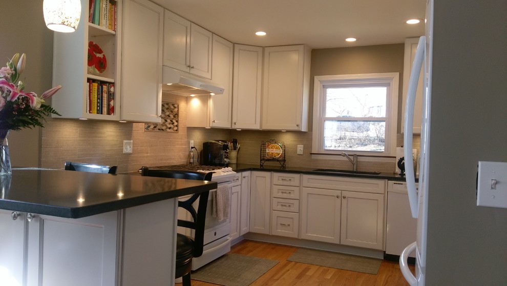 Lora's Kitchen - Transitional - Kitchen - Kansas City - by BMB Designs ...