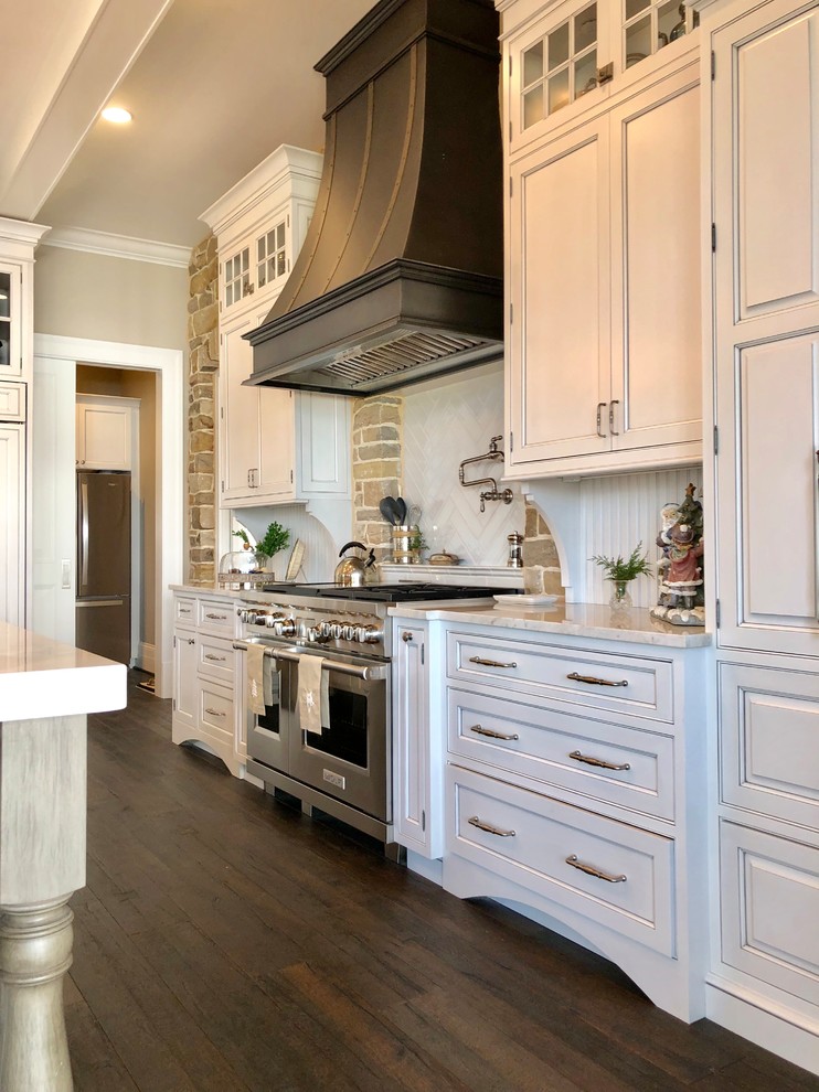 Loudoun Kitchen - Farmhouse - Kitchen - DC Metro - by Mosaic Tile | Houzz