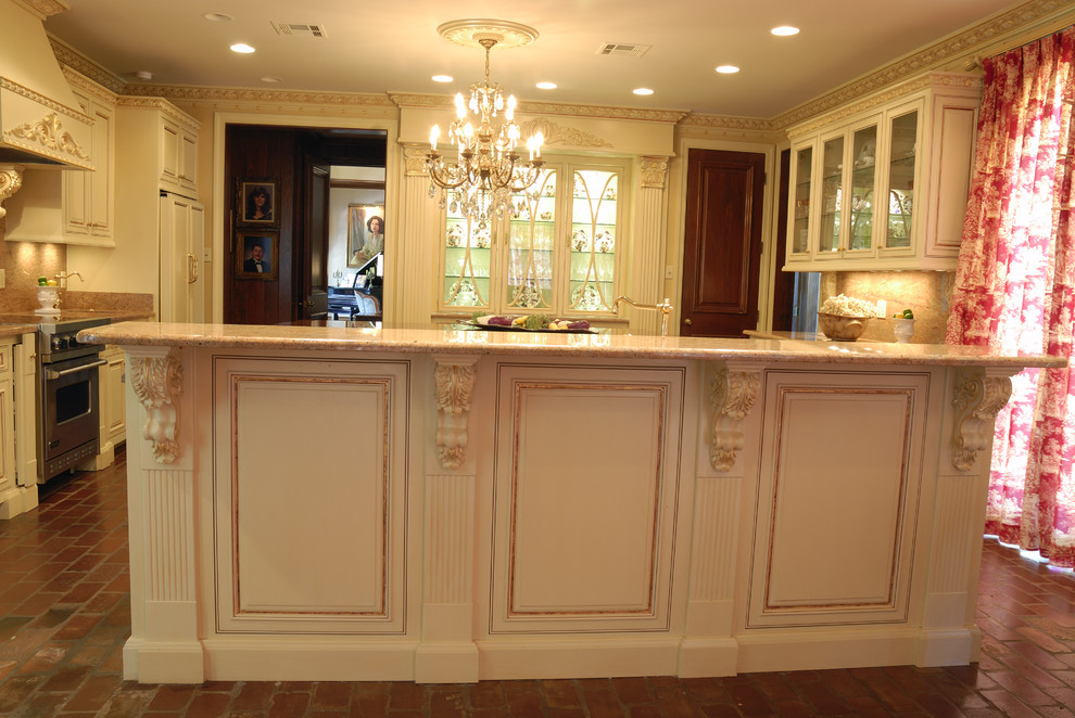 Plantation Kitchen Cabinets