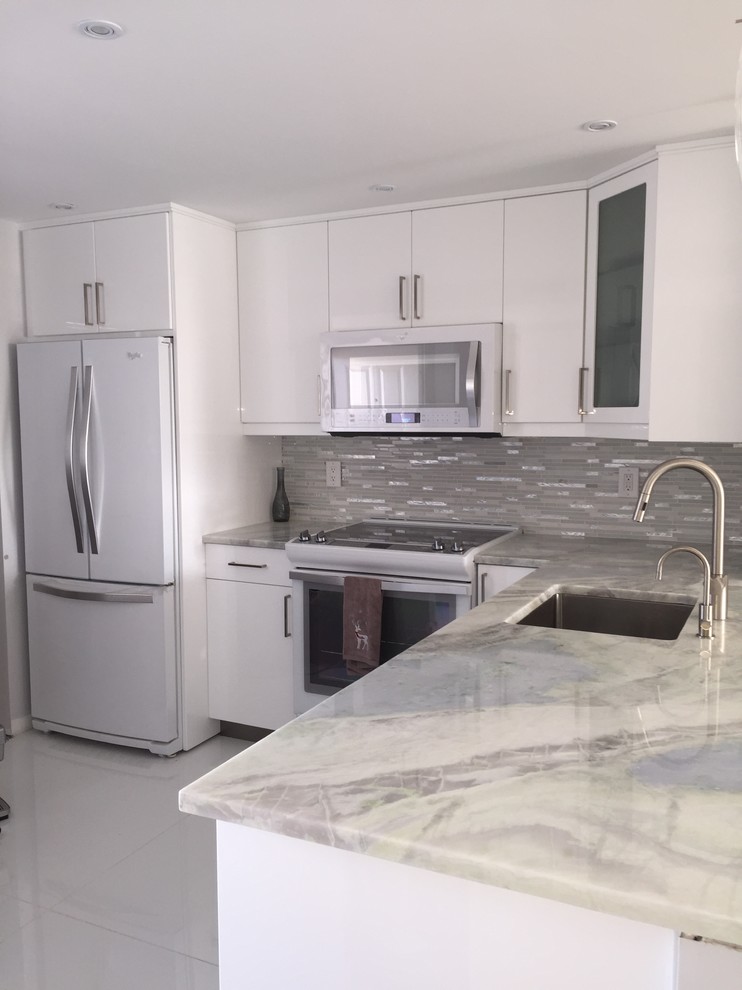 Lumen Quartzite - Modern - Kitchen - Miami - by SoBe Stone | Houzz