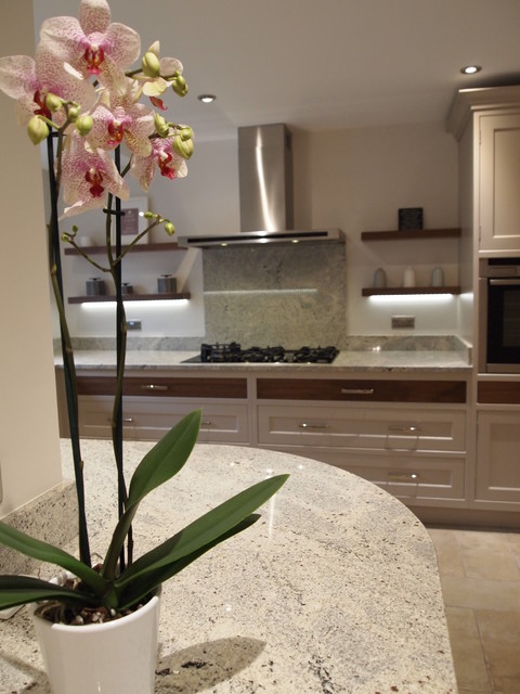 Lutterworth Kitchen Diner - Transitional - Kitchen - London - by ...