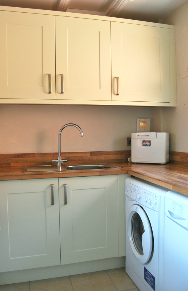 Mackintosh Timeless Painted Kitchen - Ivory - Traditional - Kitchen ...