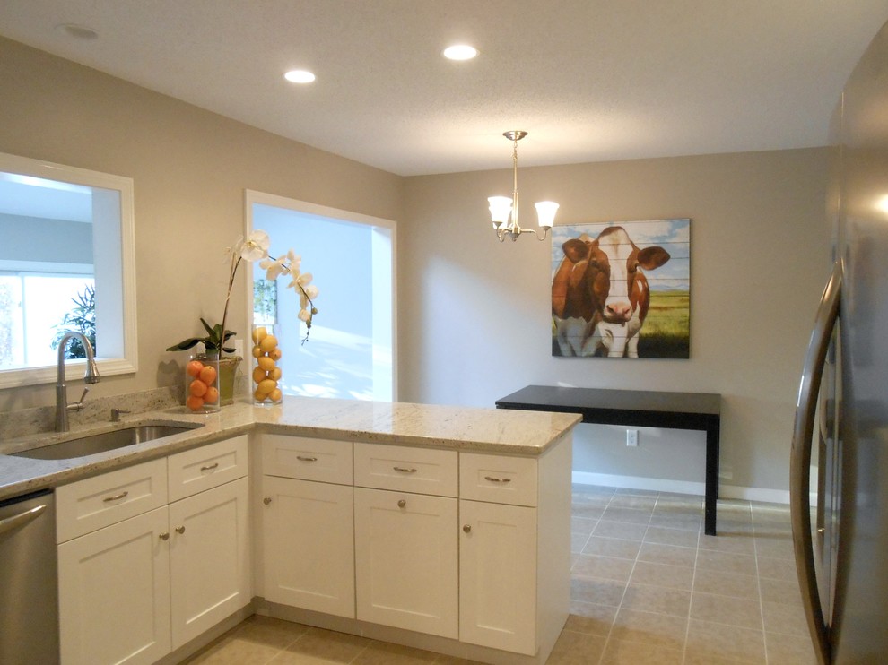 Madison, CT Townhouse Vacant Staging - Transitional - Kitchen - New ...