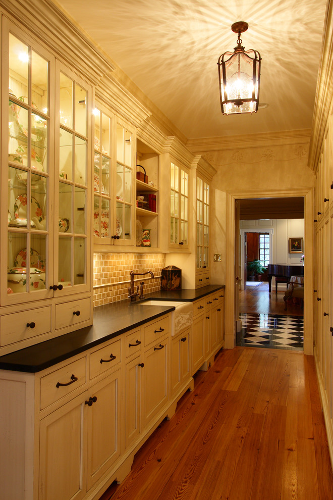 Main Level Design Build Renovation in Leesburg, VA - Traditional ...