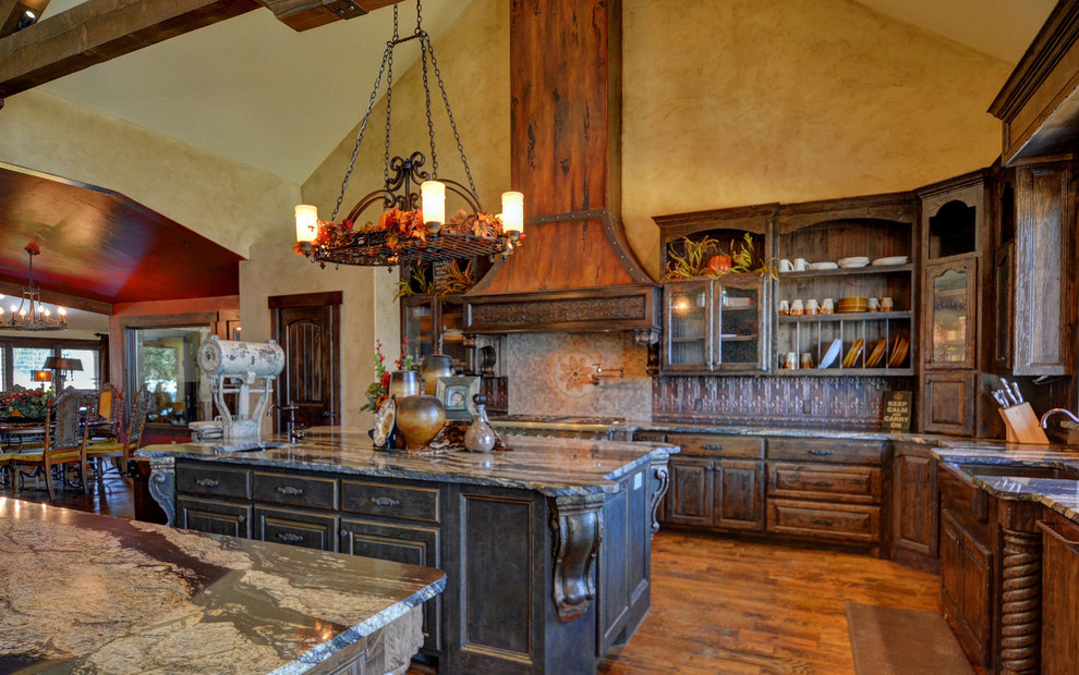 Majestic Ledge - Rustic - Kitchen - Dallas - by Anderson Fine Homes | Houzz