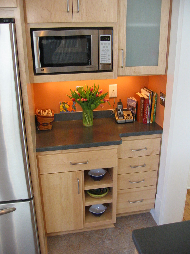 Making a Splash Kitchen - Modern - Kitchen - Minneapolis - by Spaces ...