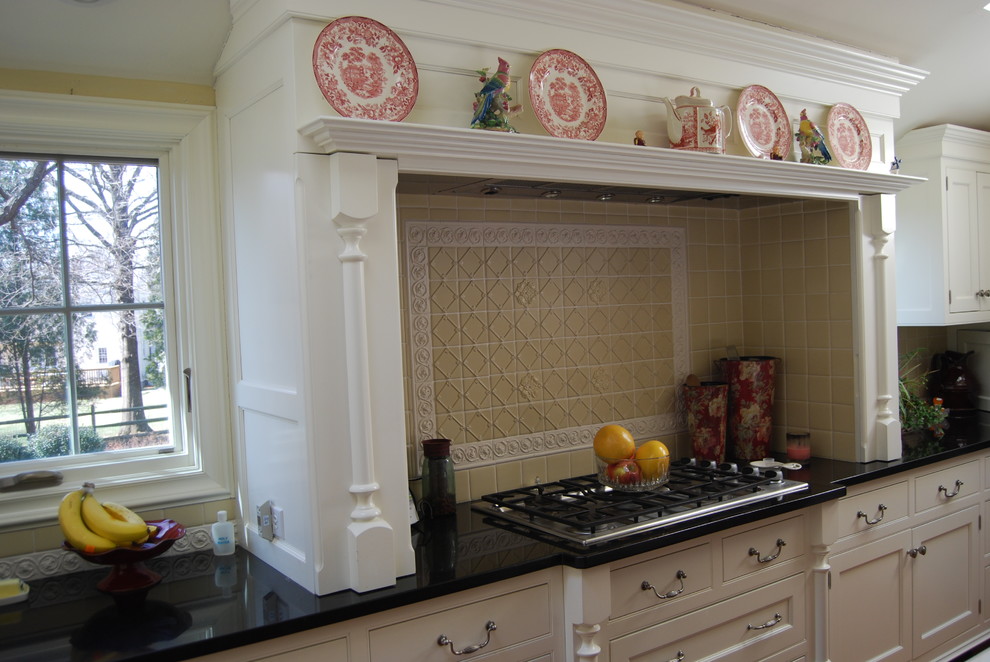 MAM Designs - Traditional - Kitchen - Newark - by MAM Designs ...