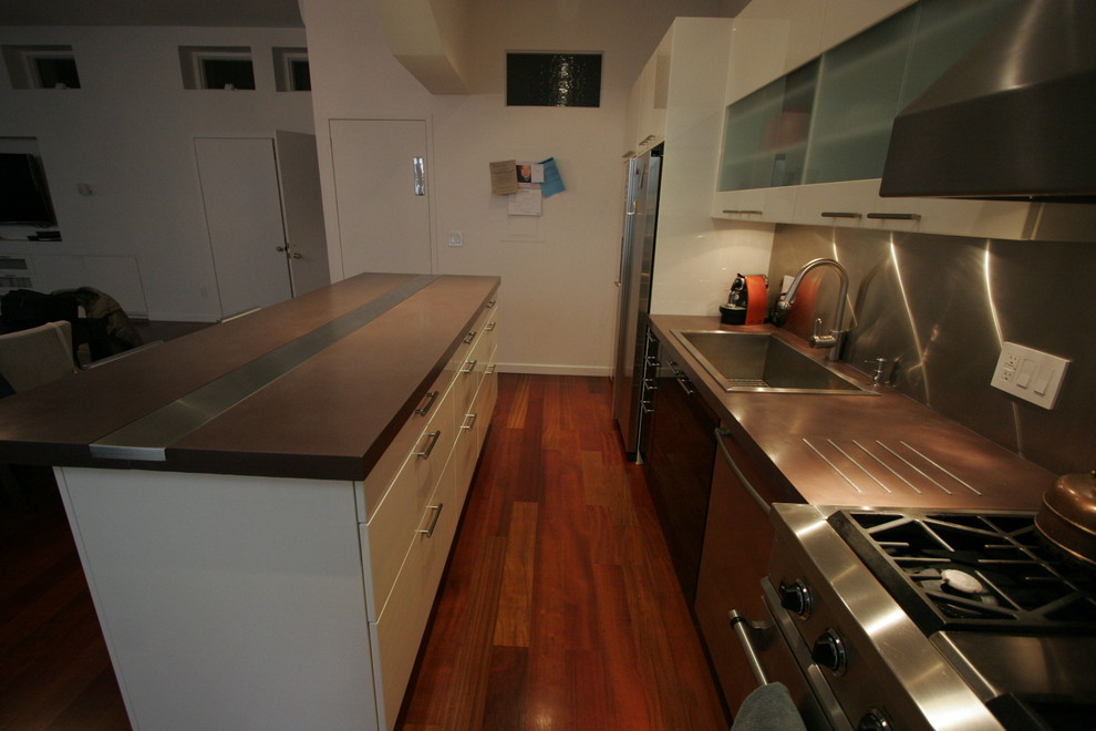 Manhattan Wine Colored Kitchen - Modern - Kitchen - New York - by Oso ...