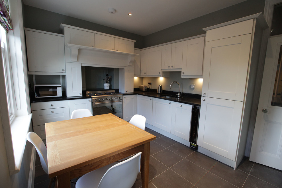 Mansion Flat, Chiswick, London, England - Contemporary - Kitchen ...