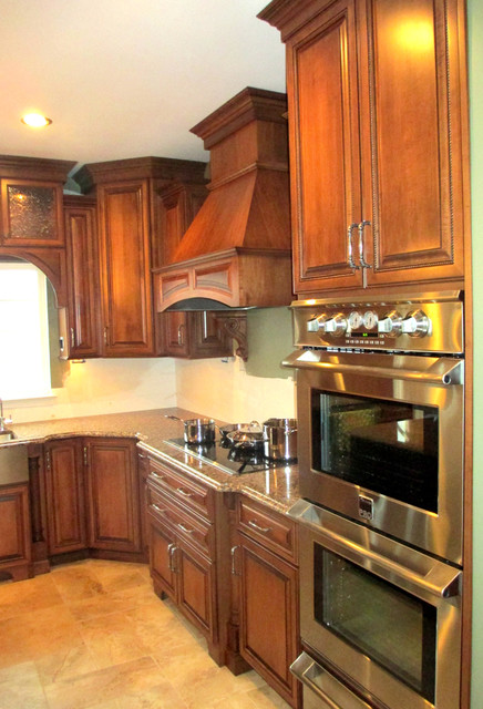Maple Cabinets with Cherry Stain and Mocha Glaze - Traditional ...