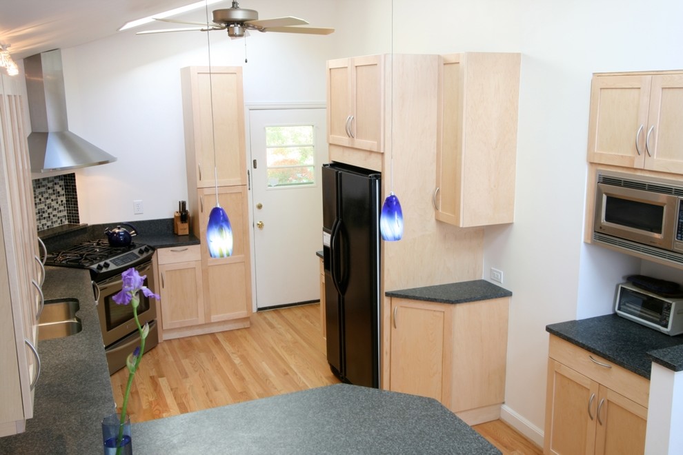 Maple Music Kitchen - Contemporary - Kitchen - Raleigh - by Golden Rule ...
