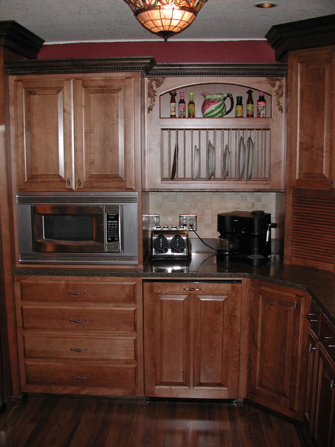 Maple Stained Cabinets With a Darker Crown Molding - Traditional ...