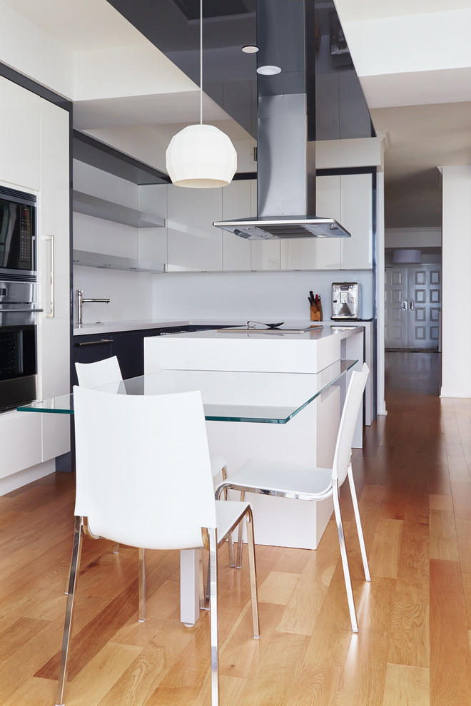 Marco Island Condo - Modern - Kitchen - Miami - by Designstrom | Houzz