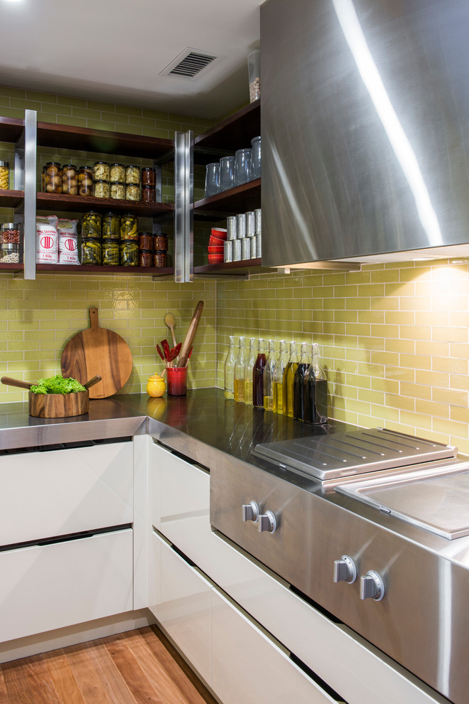 Masterchef Kitchen - Contemporary - Kitchen - Brisbane - by Darren ...