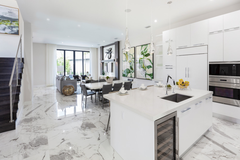 Maui Model, Canarias at Downtown Doral - Contemporary - Kitchen - Miami - by Design West | Houzz