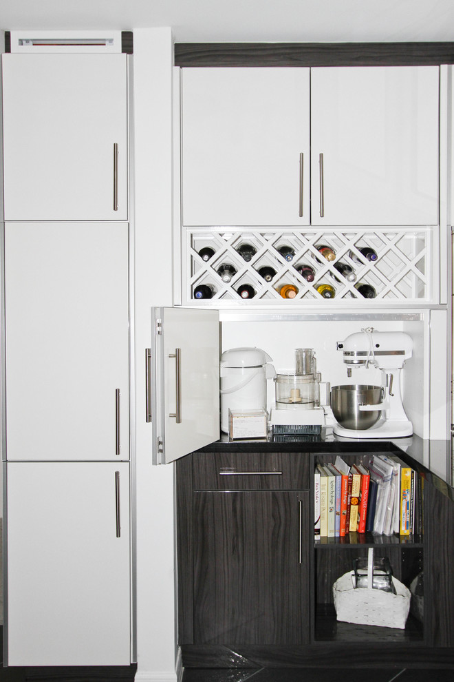 Miami Beach Kitchen - Modern - Kitchen - Miami - by My Perfect kitchen ...