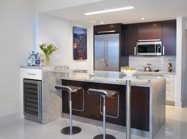 Miami Modern (MIMO) Condominium Renovation - Cuisine - Miami - par ...