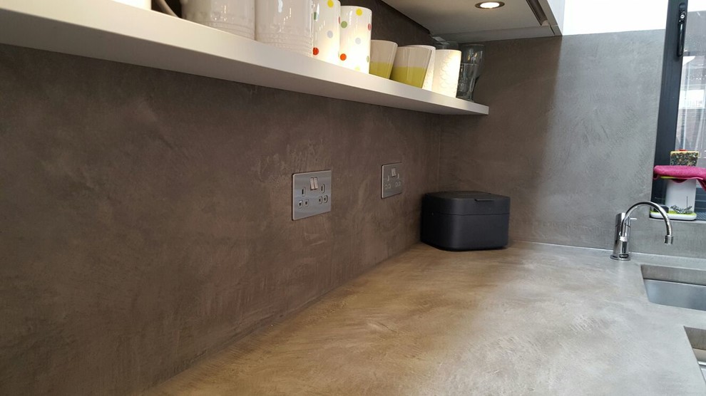 Microcement/Beton Cire Kitchen Work-surfaces and splashback ...