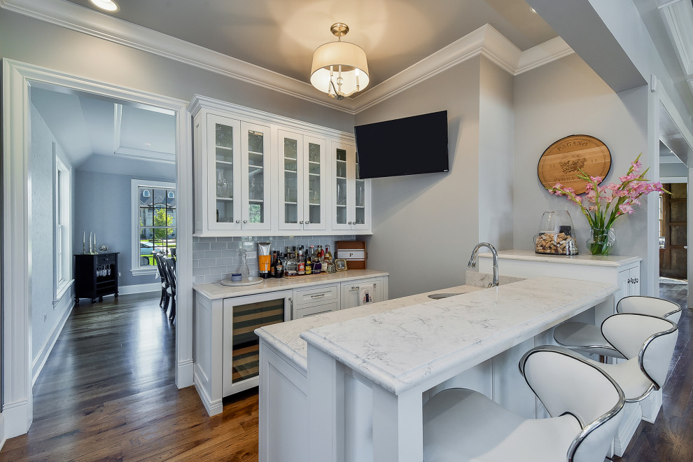 Midwestern Coastal- Burr Ridge - Traditional - Kitchen - Chicago - by ...