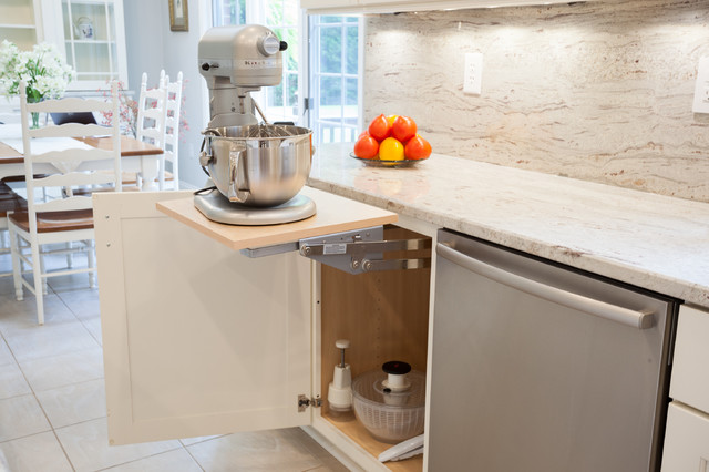 mixer storage cabinet - Clásico renovado - Cocina - Washington D. C ...