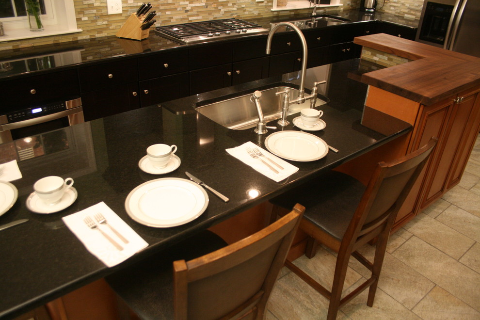Mocha Shaker Two-Toned Kitchen - Modern - Kitchen - Philadelphia - by ...