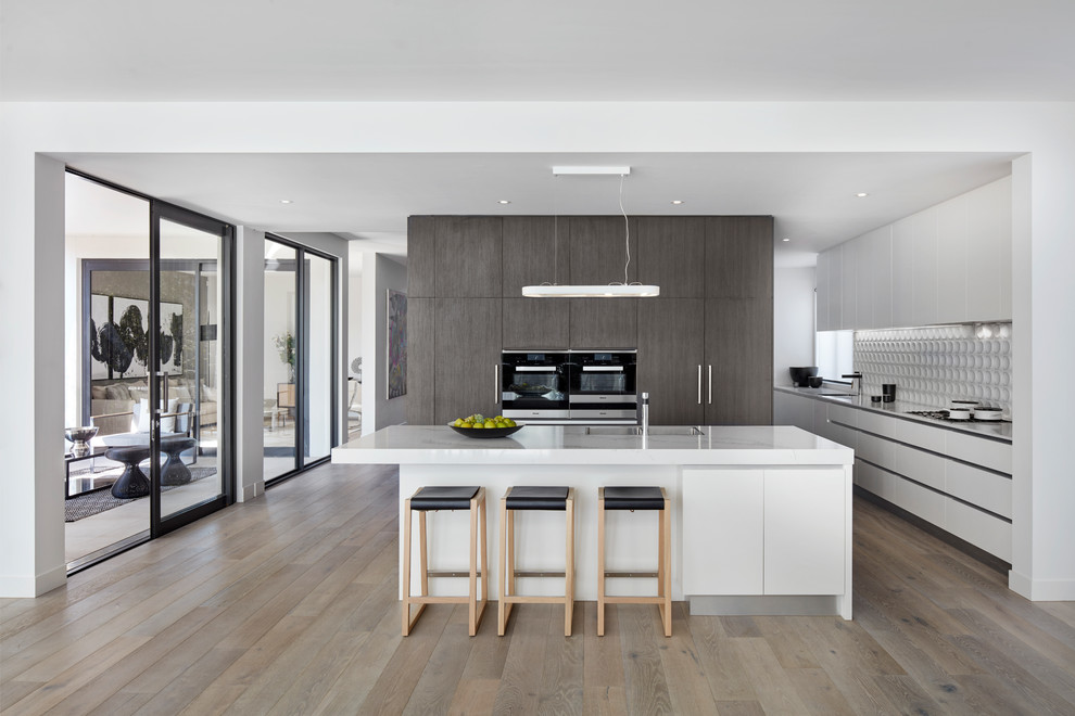 Moda - Kitchen - Melbourne - by Glenvill Homes | Houzz