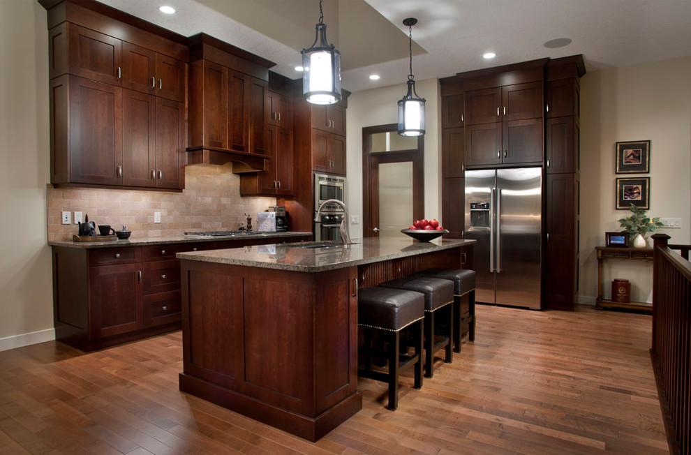 Modena - Traditional - Kitchen - Calgary - by Albi Homes | Houzz UK