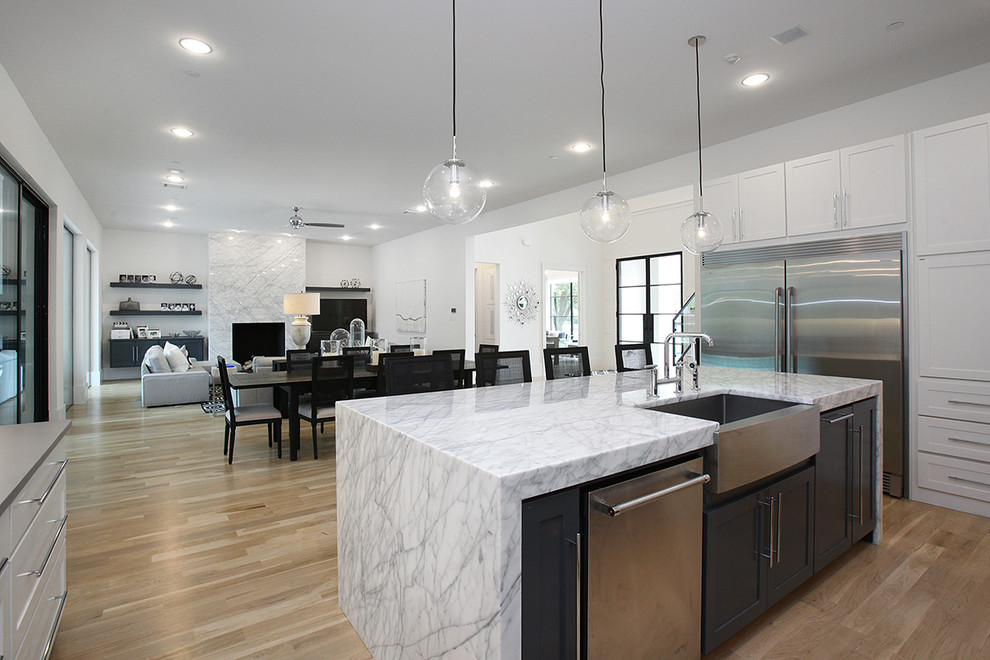 Modern - Modern - Kitchen - Dallas - by Canterbury Custom Homes LLC | Houzz