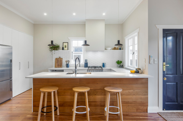 Modern Character - Modern - Kitchen - Auckland - by Kitchen Mania | Houzz