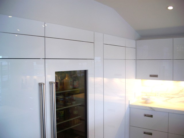 Modern Coastal - Modern - Kitchen - Wilmington - by Shoreline Cabinet ...