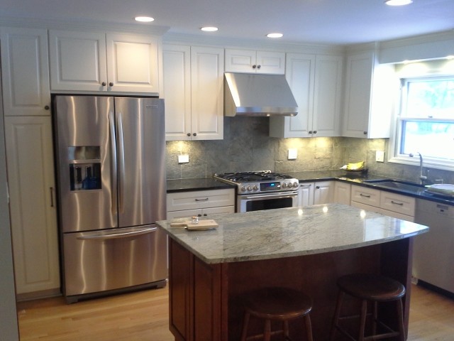 Modern Family Kitchen - Modern - Kitchen - Chicago - by Reid Custom ...