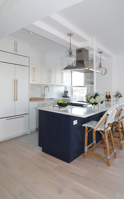 Modern Farmhouse kitchen in Pr-War Building - Country - Kitchen - New ...