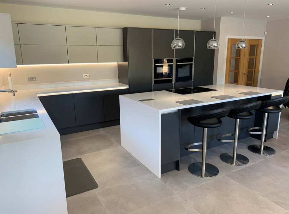 Modern Fitted Kitchen - Ringwood - Modern - Kitchen - Dorset - by ...