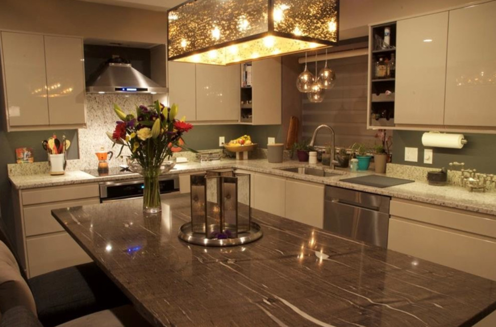 Modern Glamour Kitchen - Modern - Kitchen - Denver - by Green Acres ...