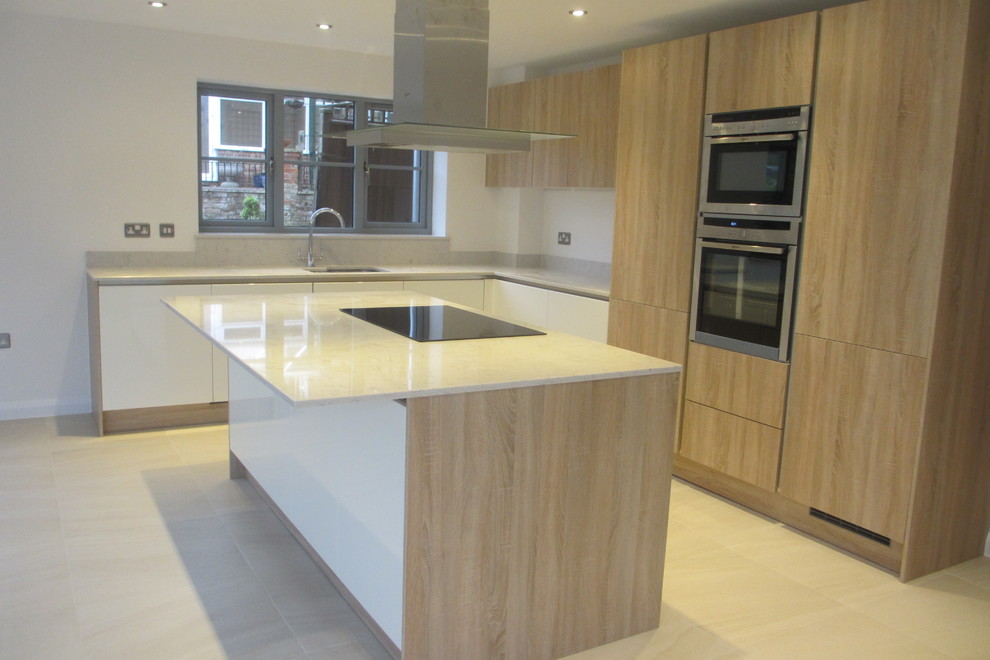 Modern Handleless Kitchen - Contemporary - Kitchen - Hampshire - by ...