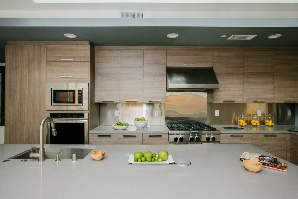 Modern Kitchen & Bath in Sierra Madre - Contemporary - Kitchen - Los ...