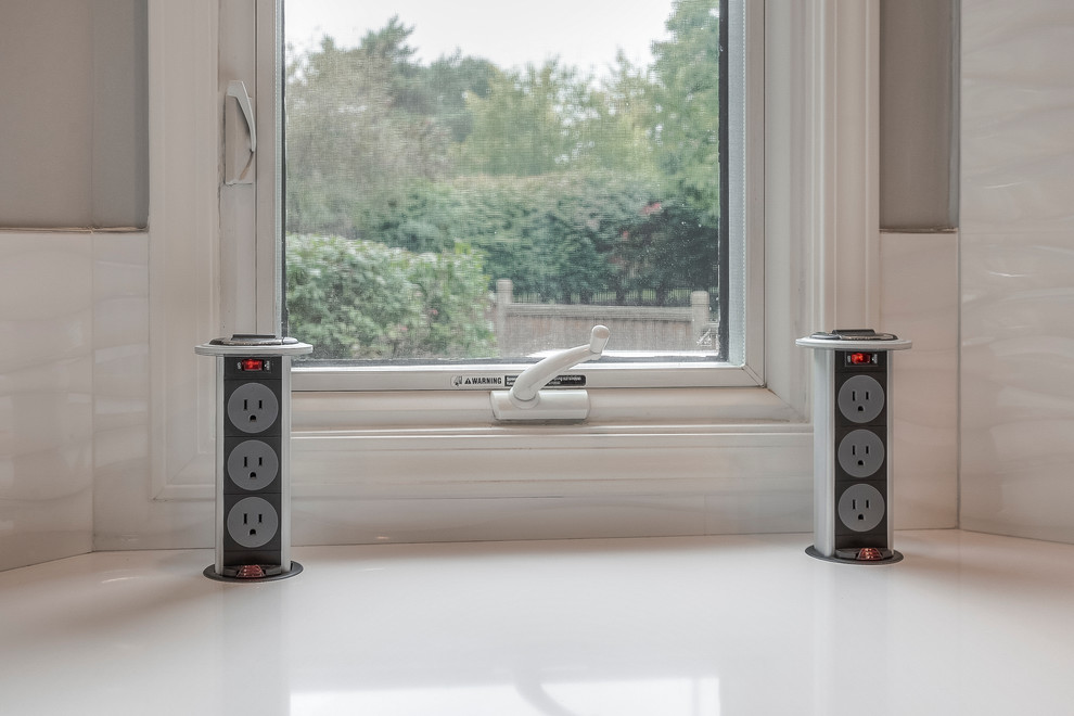 Modern Kitchen - Modern - Kitchen - Kansas City - by Assemble-Install ...