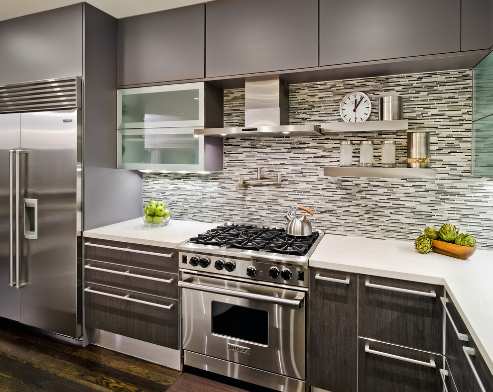 Modern Kitchen Cabinets Offer a Streamlined Look and Maximum Storage ...