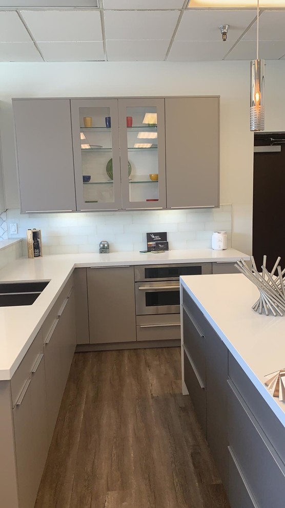 Modern Kitchen Custom Slab Cabinetry - Modern - Kitchen - Los Angeles ...